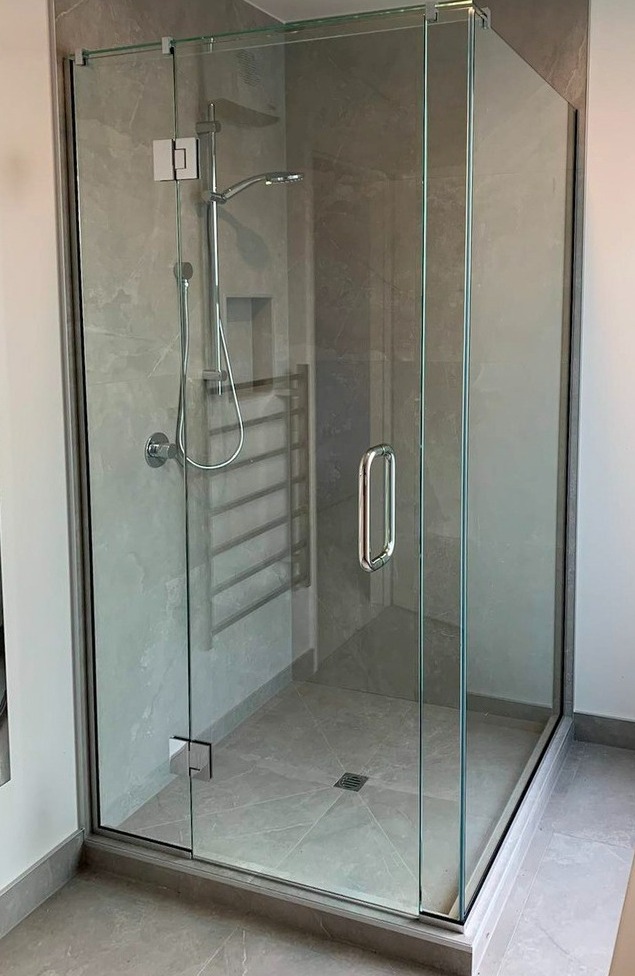 Corner Showers NZ | Frameless Corner Showers | Stake Glass