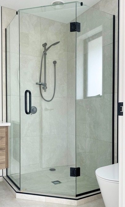 Corner Showers NZ | Frameless Corner Showers | Stake Glass